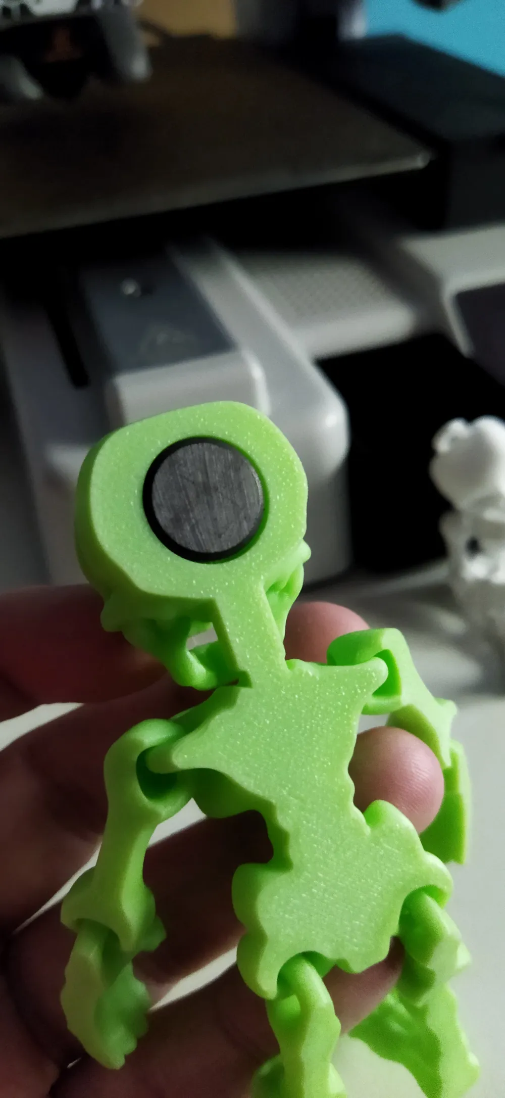 Big Flexi Skeleton Smile Magnet - Free 3D Print Model - MakerWorld
