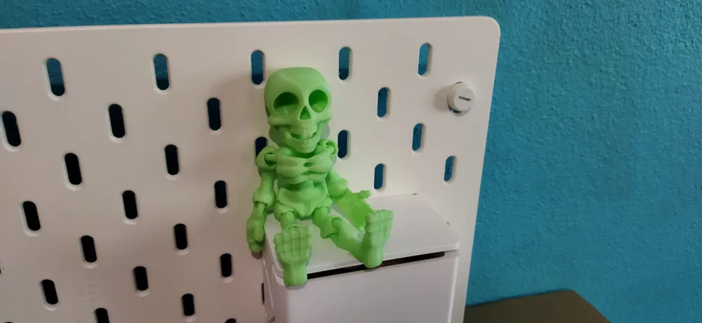Big Flexi Skeleton Smile Magnet - Free 3D Print Model - MakerWorld