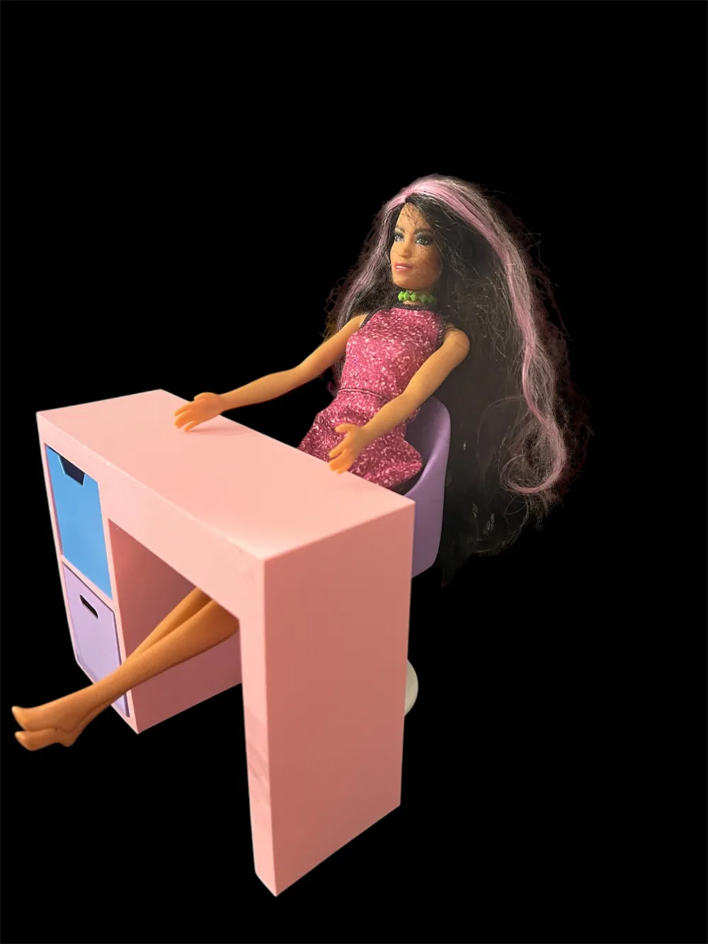 swivel chair barbie office - Free 3D Print Model - MakerWorld