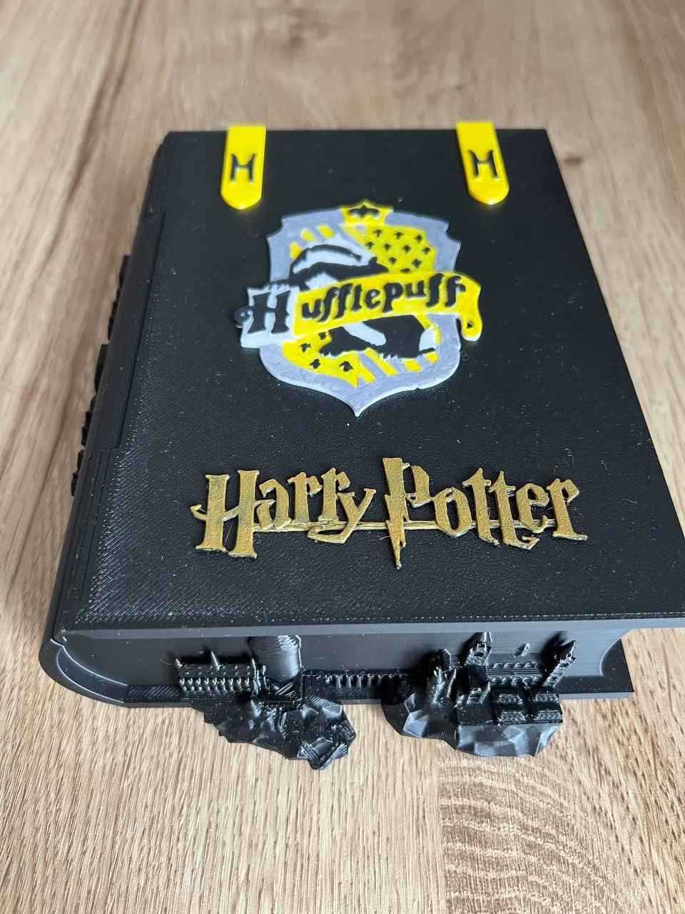 Hufflepuff Book Box by xenos MakerWorld: Download Free 3D Models