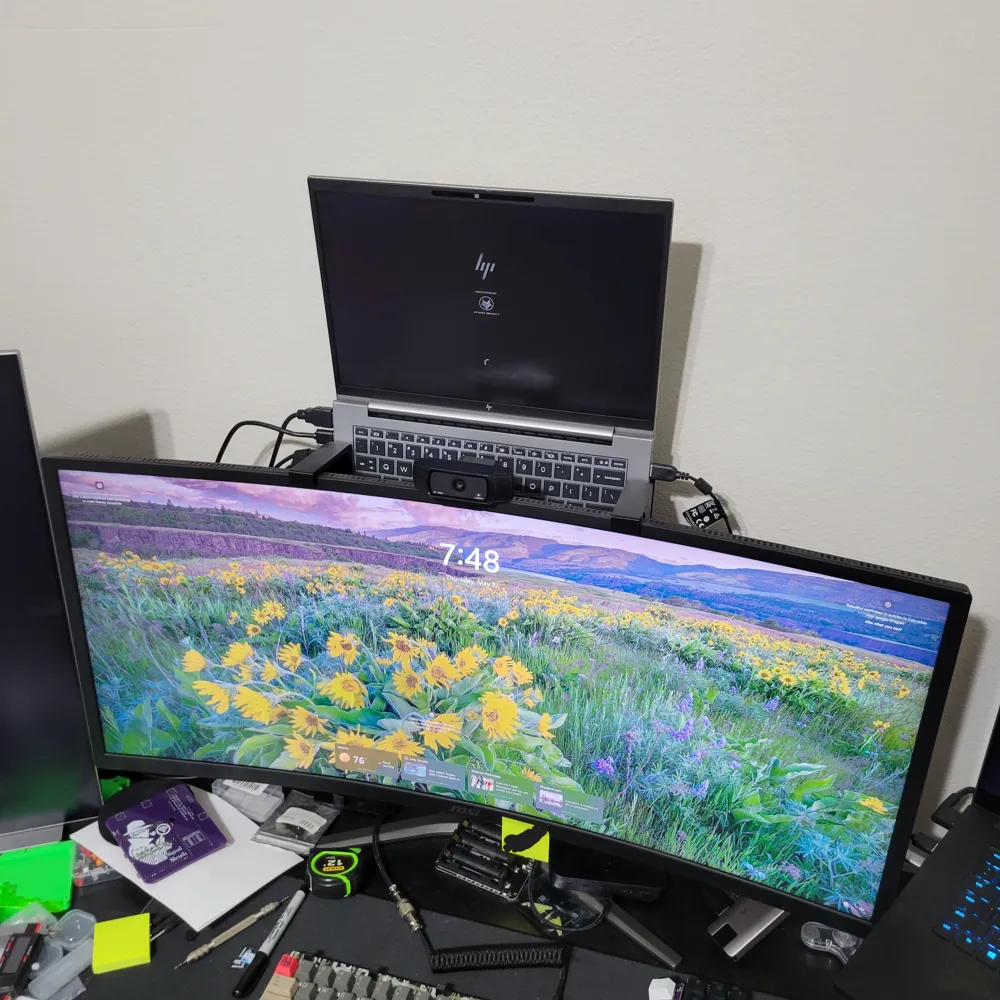 Laptop Monitor Hanger by 463n7 MakerWorld: Download Free 3D Models