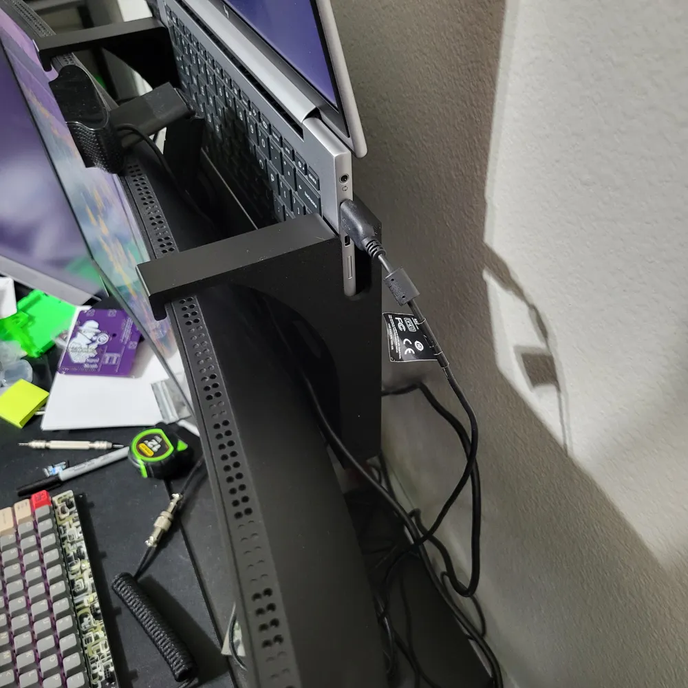 Laptop Monitor Hanger by 463n7 MakerWorld: Download Free 3D Models