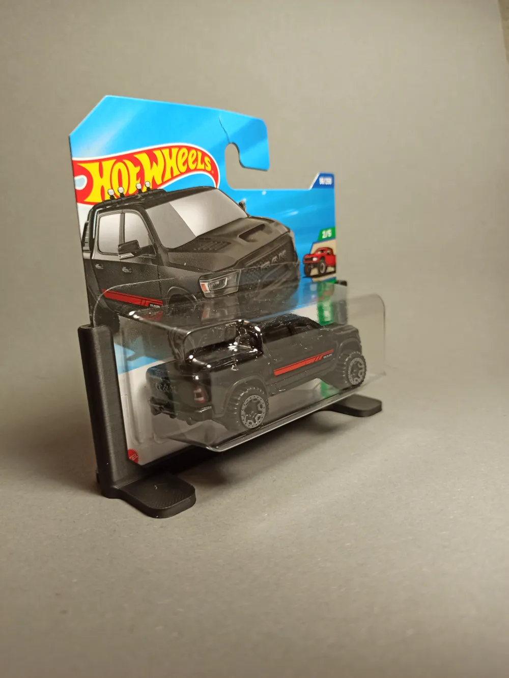 Hot Wheels stand by JJ 3D - MakerWorld