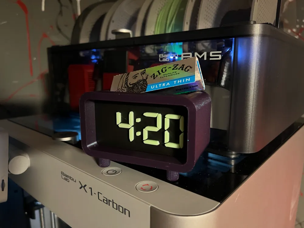 420 Glow Digital Clock by cole - MakerWorld