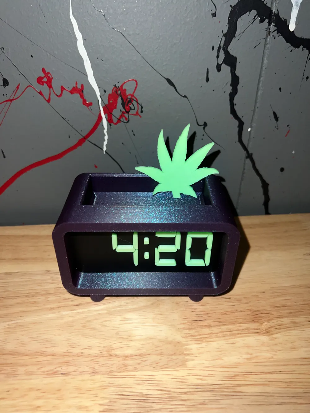 420 Glow Digital Clock by cole - MakerWorld