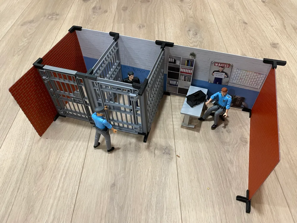 Miniature Jail by 2PIS87 - MakerWorld