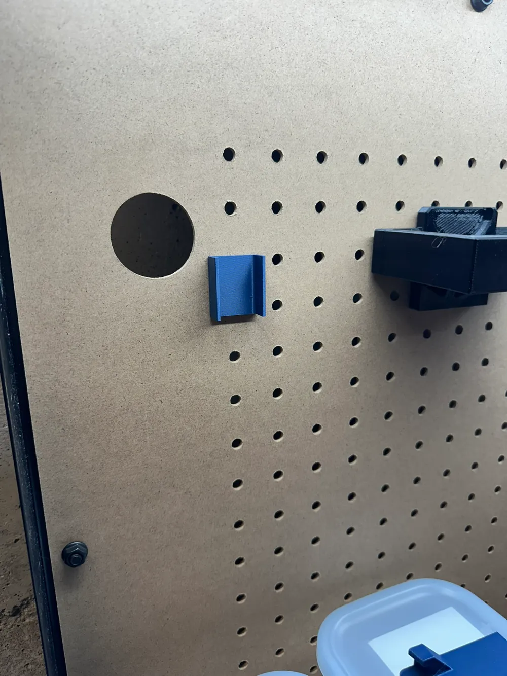 Bambu Scraper Pegboard Holder by Throwthatback - MakerWorld