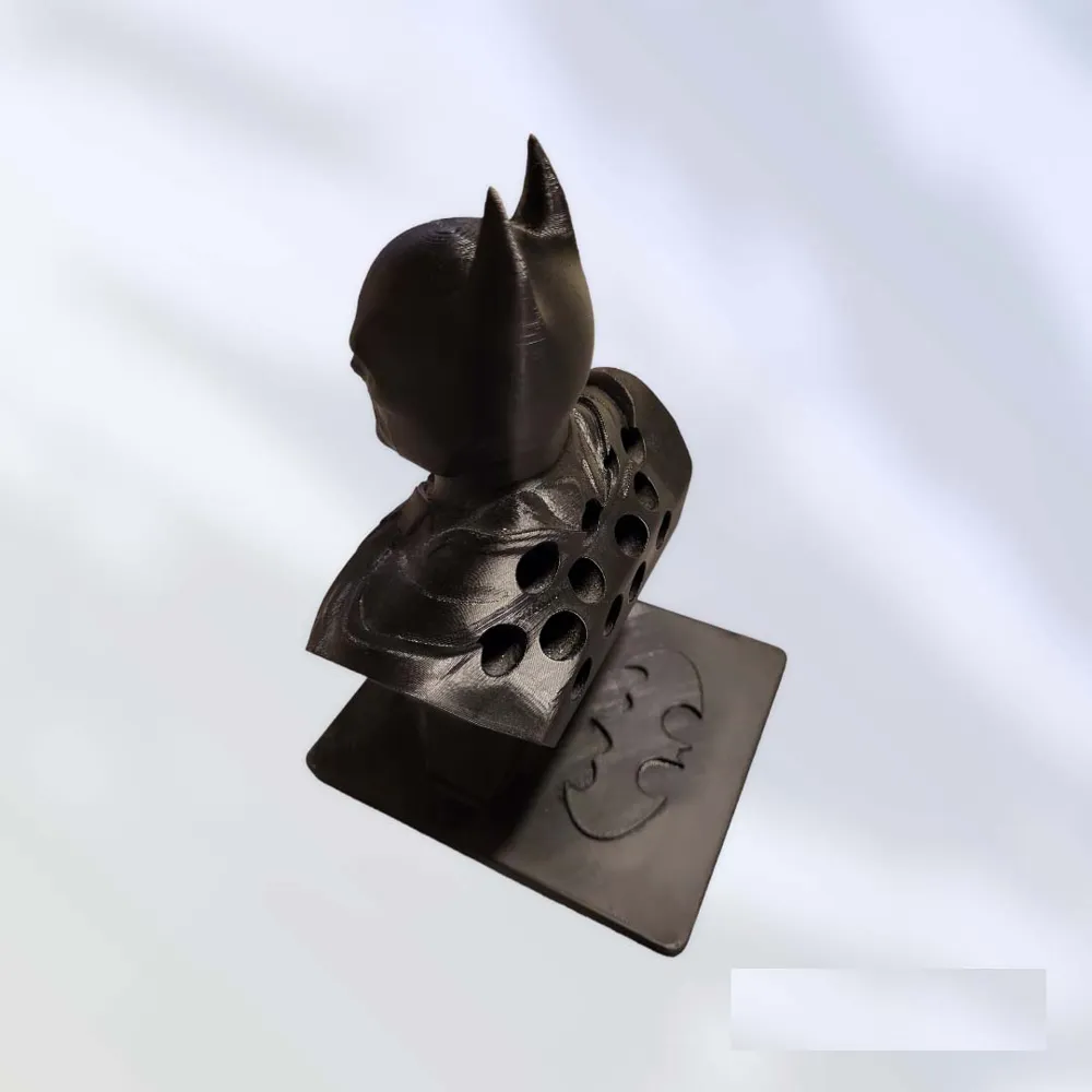 Batman pen holder by cadex1 - MakerWorld