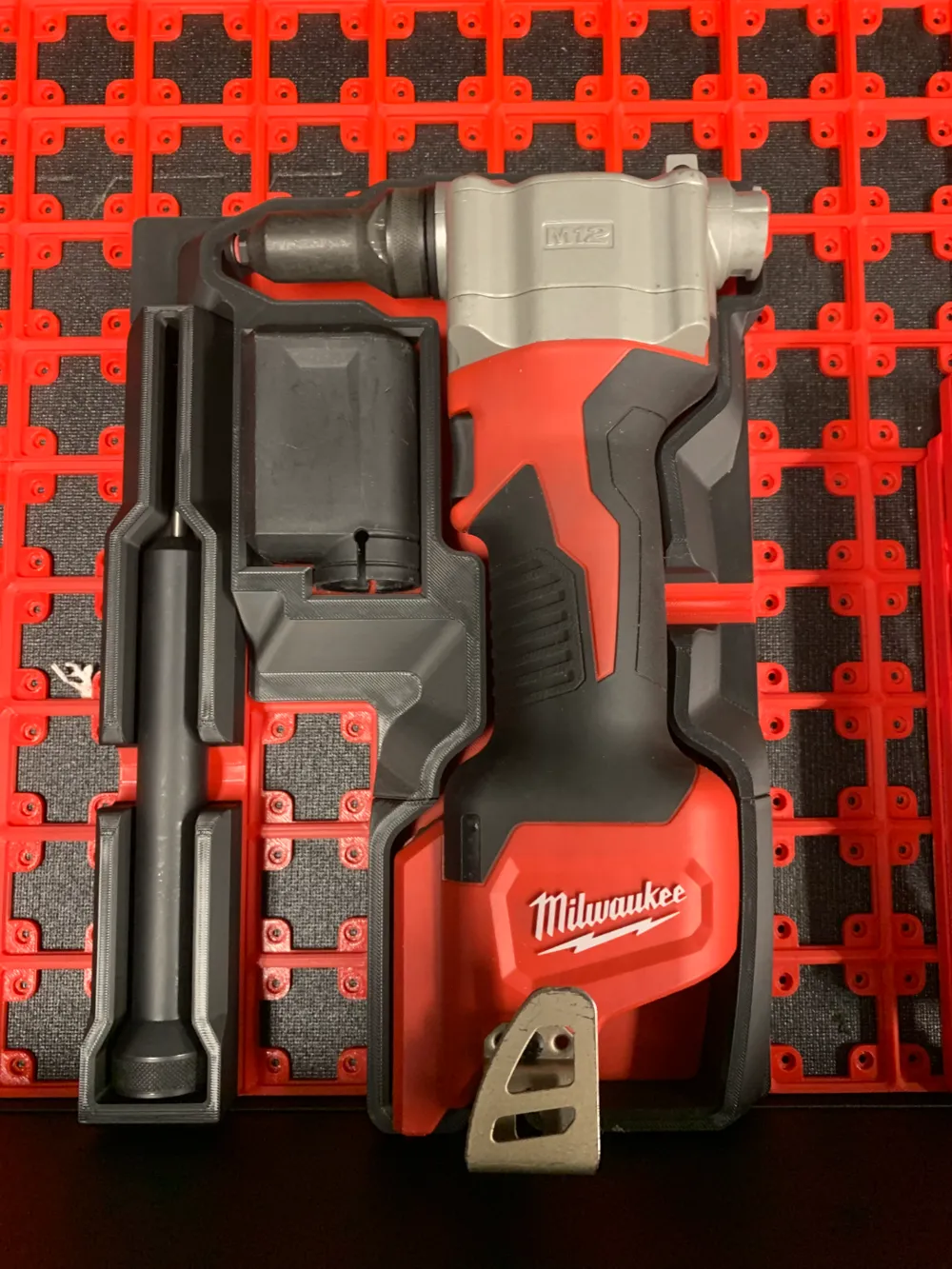 Gridfinity Shadow Tray-M12 PopRiv Exten 48-95-0100 by AcesHighX1 ...