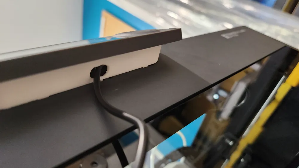 Stock P1S LCD Mount w/ Wireway (Panda Touch usb) by BC Labs MakerWorld ...