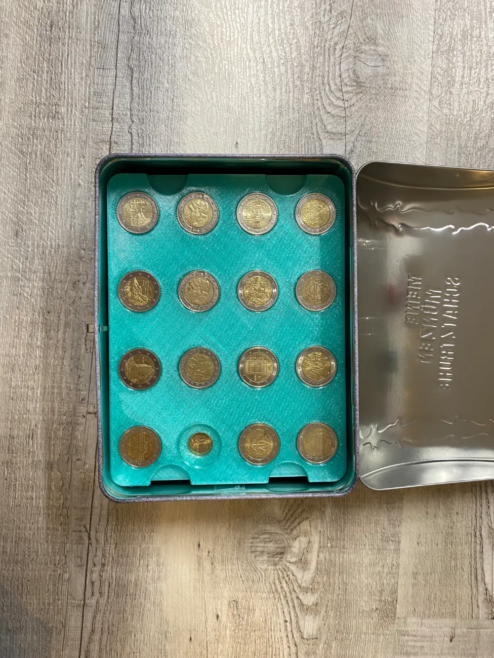 2 Euro Frame for 16 Coins by Claus Rathberger - MakerWorld