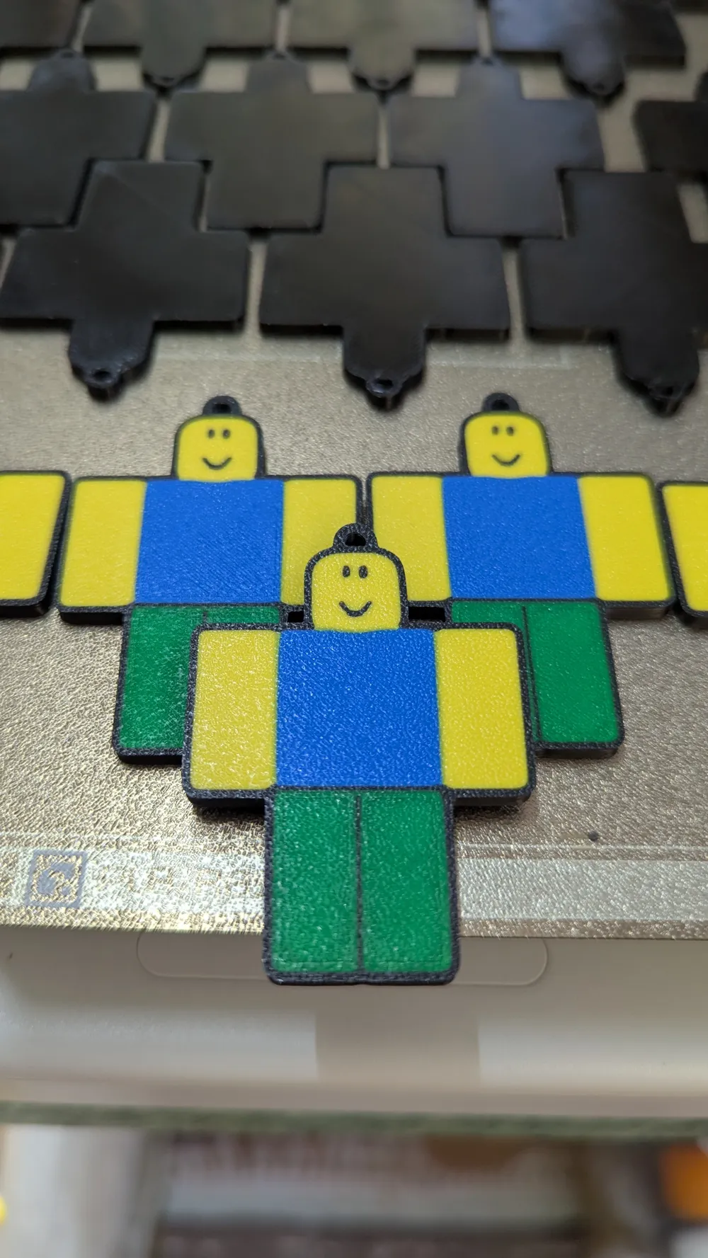 Noob from Roblox keychain by Groot MakerWorld: Download Free 3D Models