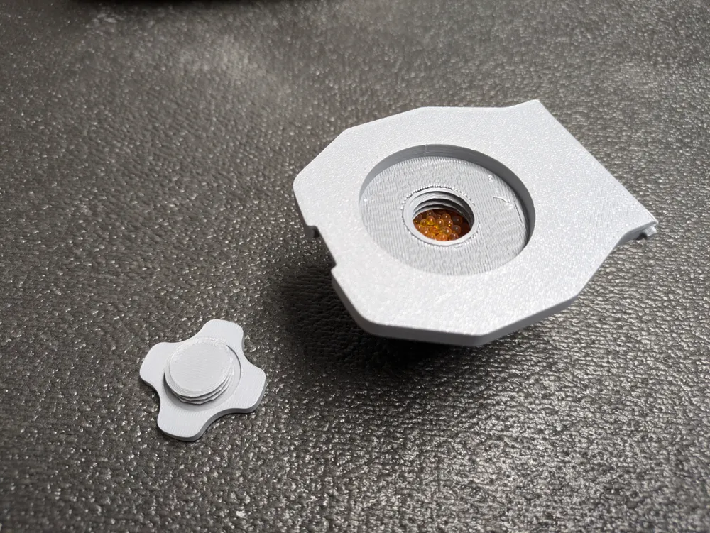 Filament Dry Box Lid with Silica Compartment Remixed by maot1985 ...
