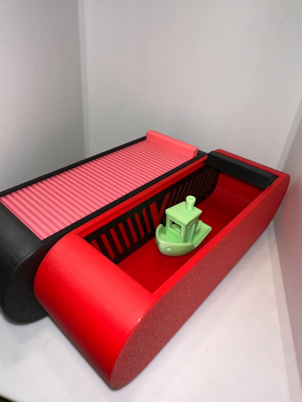 Box with sliding door - Free 3D Print Model - MakerWorld