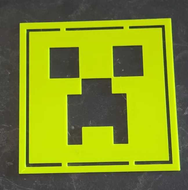 Minecraft Creeper Head Stencil Large SocietyROAR3D by for1busyguy ...