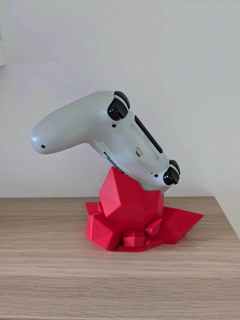 Playstation 4 Controller Stand Dualshock 4 Crystal by Draahl MakerWorld ...