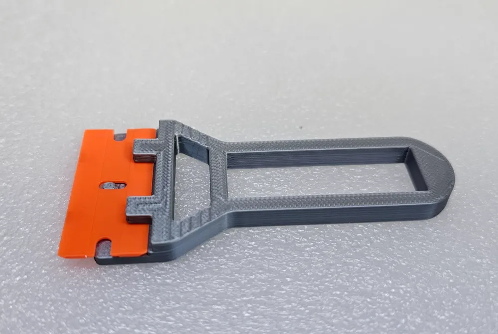Plastic Blade Scraper by RotorGator MakerWorld: Download Free 3D Models