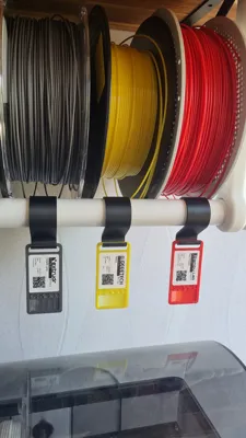 Round fixture for filament swatches by TetsudauMakerWorld: Download ...