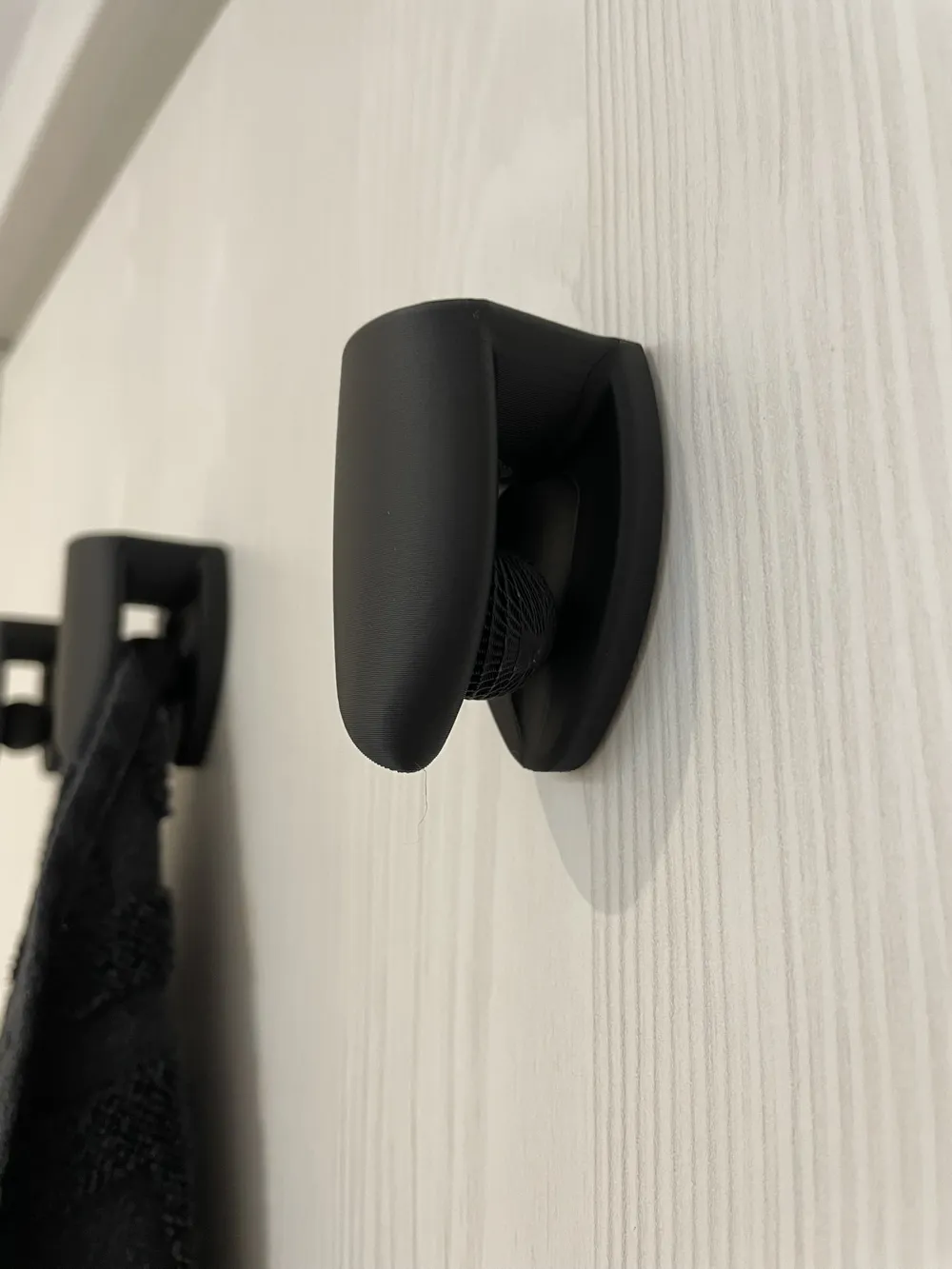 Rounded Auto-Locking Hanger (Print-in-Place) - Free 3D Print Model ...