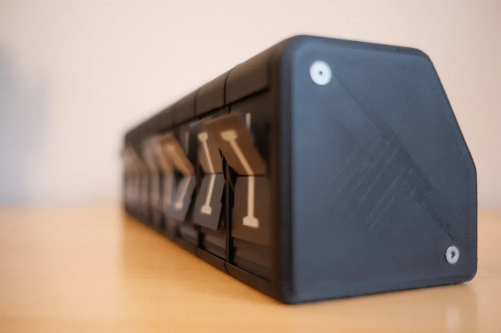 Split Flap Display - Modular, With Web Interface - Free 3D Print Model ...