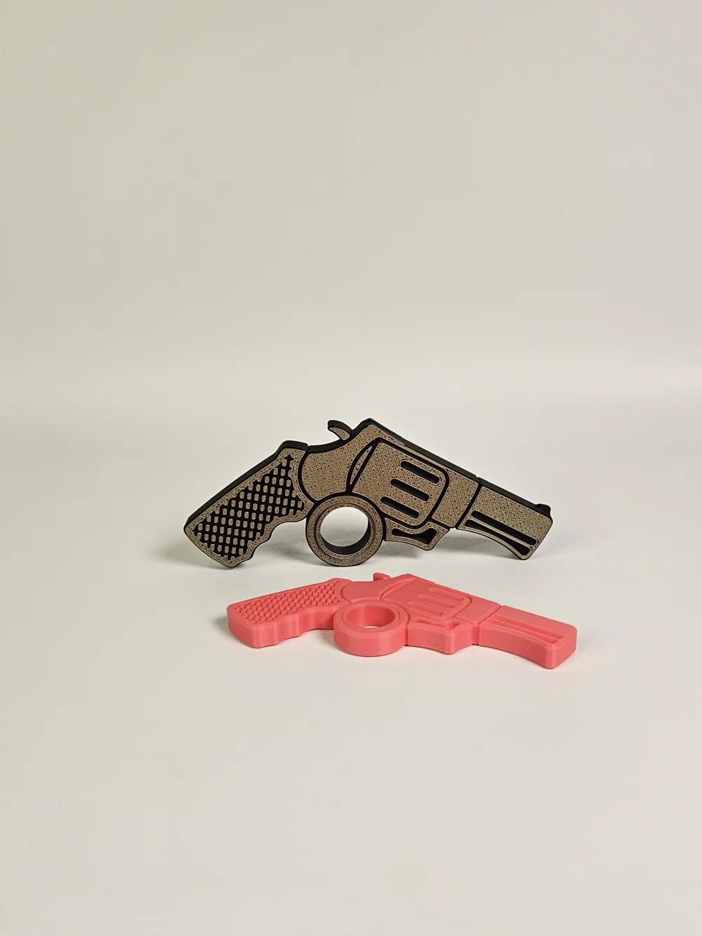 Gunslinger Fidget Spinner - Free 3D Print Model - MakerWorld