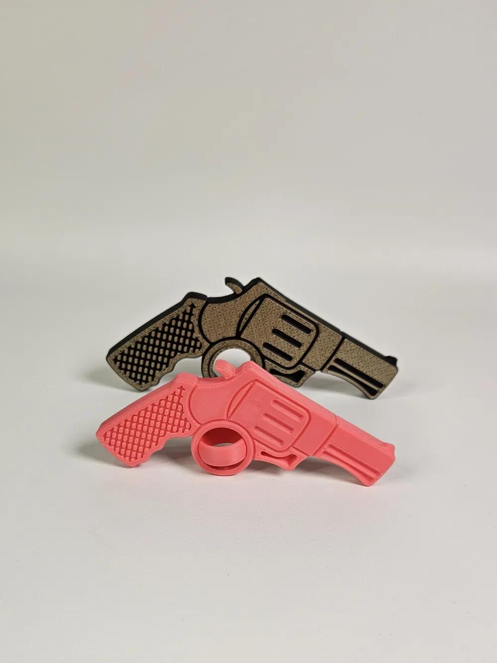 Gunslinger Fidget Spinner - Free 3D Print Model - MakerWorld