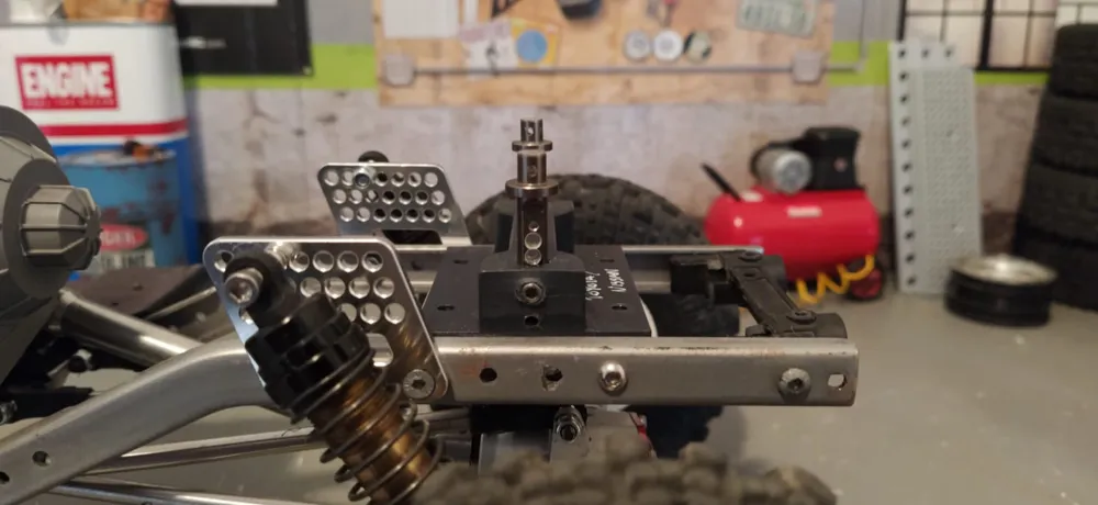 Chassis body mount for SCX10 II or clones by Afi MakerWorld: Download ...