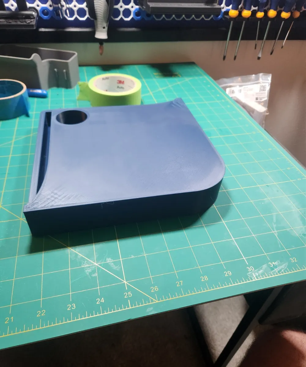 Rounded Floating Corner Shelf - Free 3D Print Model - MakerWorld