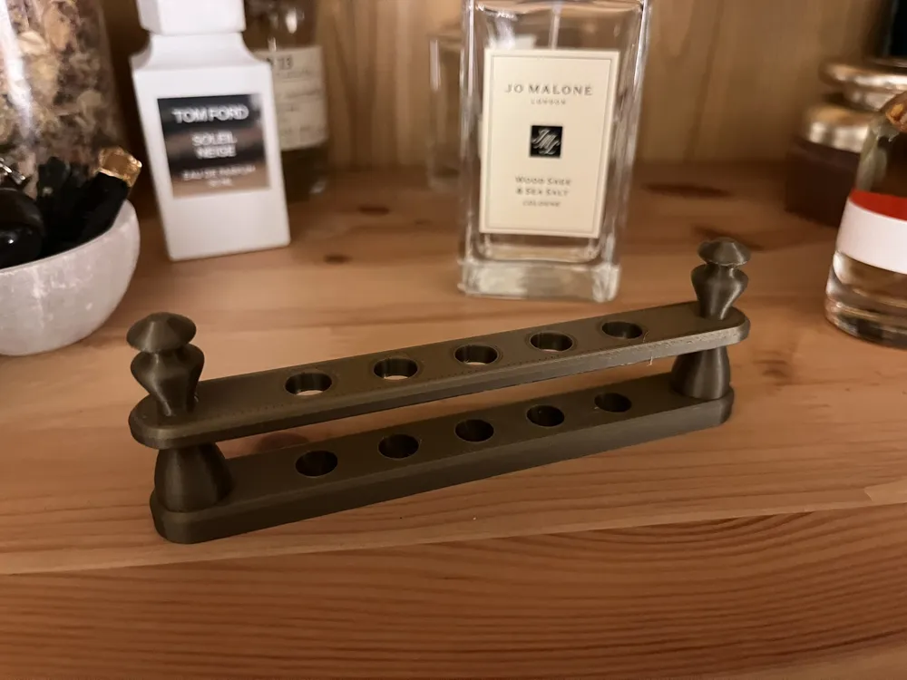 Perfume samples display stand - Free 3D Print Model - MakerWorld