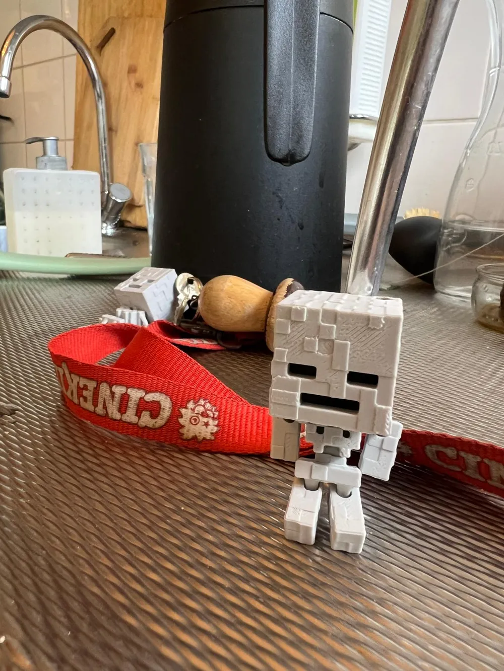 Baby Skeleton Minecraft keychain (Print in Place) by Temtor MakerWorld ...