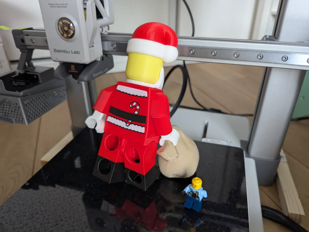 Santa Claus Legos brick style (optimized) Remixed by MBD_3D - MakerWorld