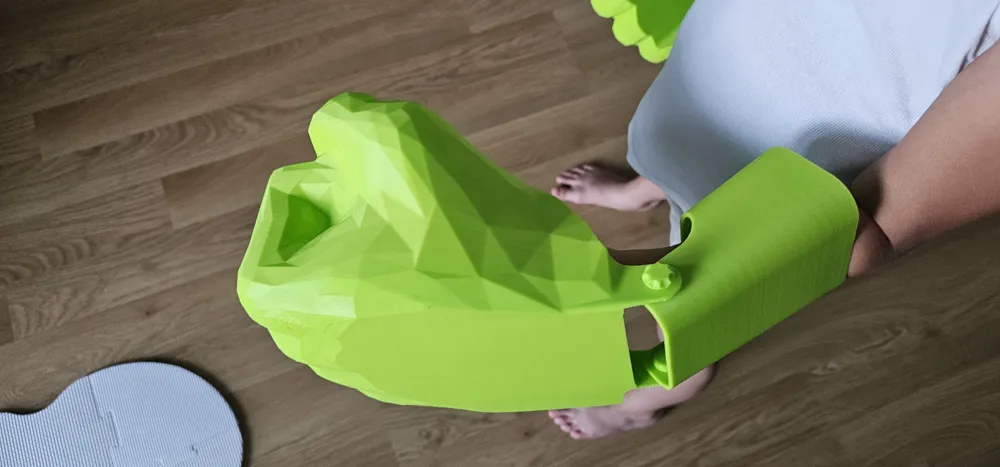 Hulk Fist hand for cosplay big fists boxing by Emashi MakerWorld: Download Free 3D Models