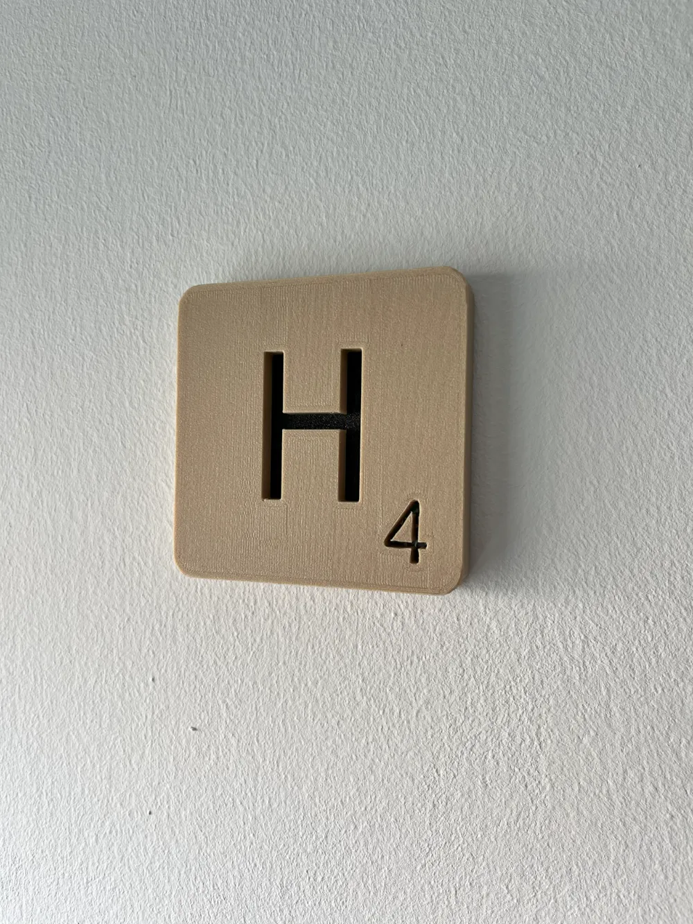 Scrabble off the wall - Walldesign - Free 3D Print Model - MakerWorld