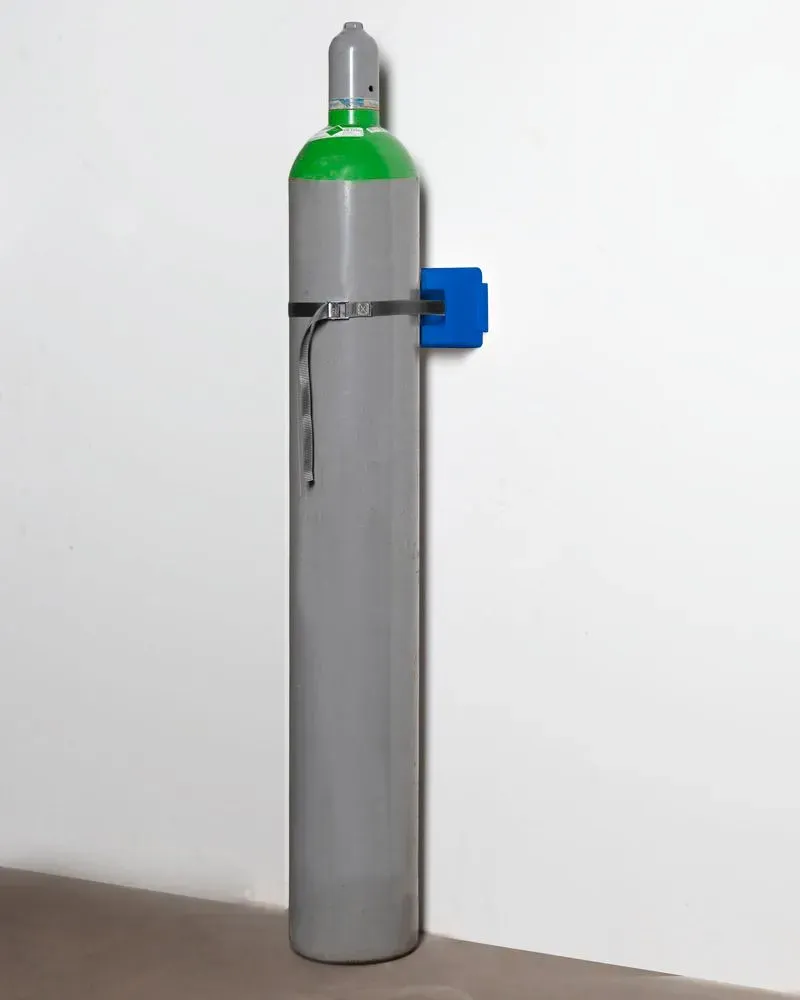 Wall Mount For Gas Bomb by Jakub - MakerWorld