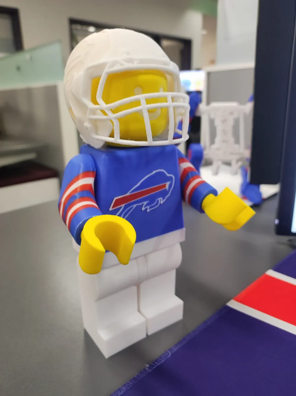 Bills Brick Man Helmet Remixed by EdVil - MakerWorld