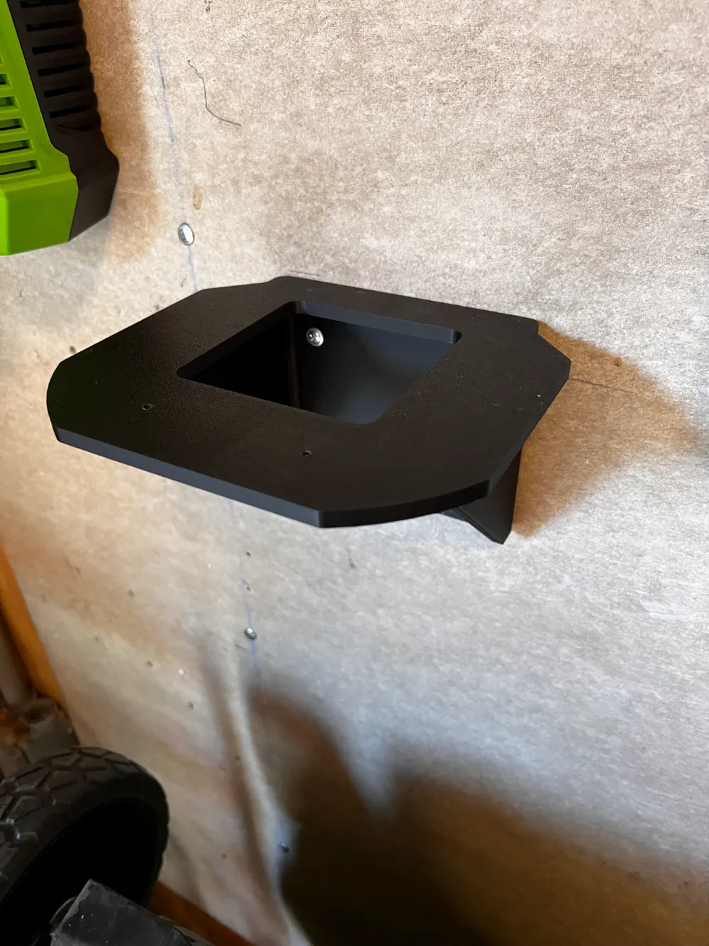 Greenworks 80v Battery Charger Shelf by user_3414895960 MakerWorld ...