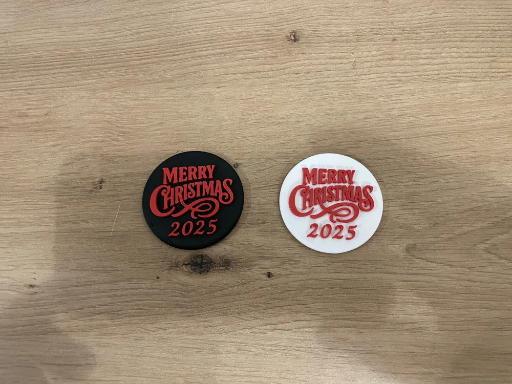 Merry Christmas 2025 Fridge Magnet - Free 3D Print Model - MakerWorld