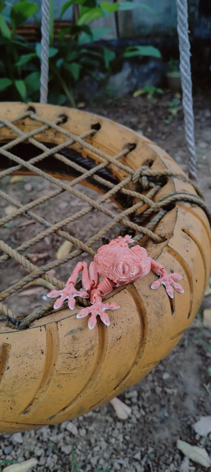 CUTE ARTICULATED FROG - Free 3D Print Model - MakerWorld