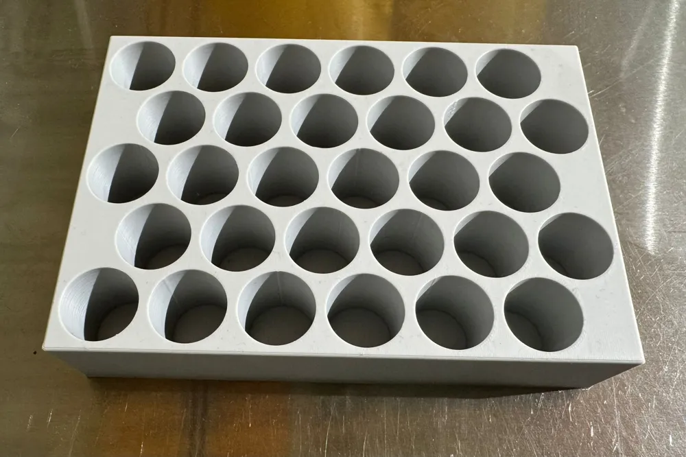 3ml Vials Storage - Free 3D Print Model - MakerWorld
