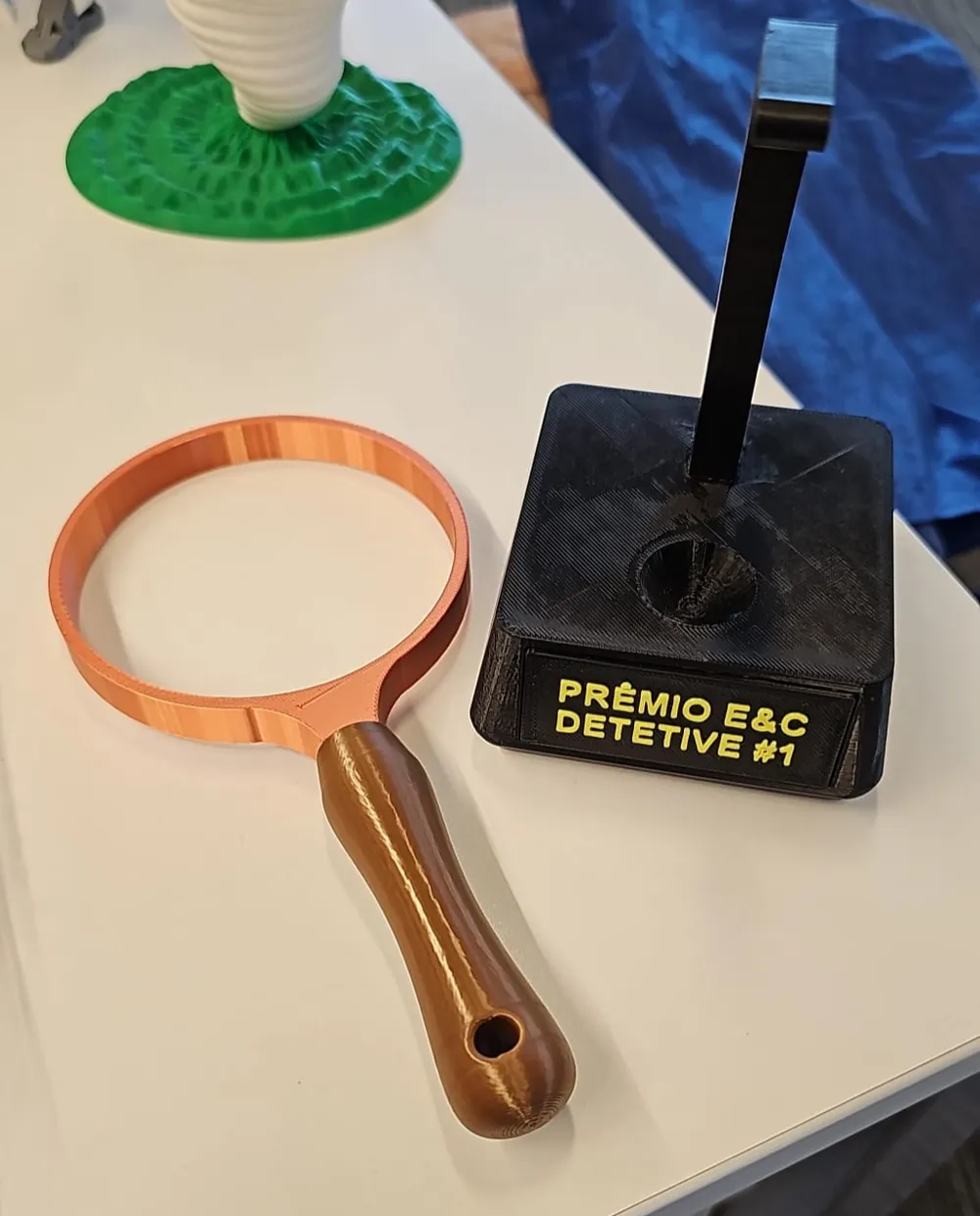 Magnifying Glass Trophy Remixed by TCRS - MakerWorld