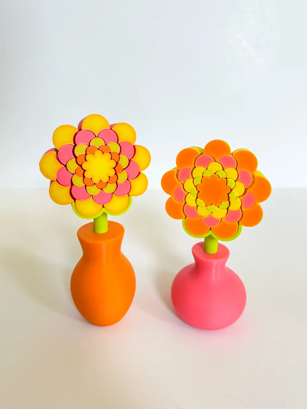 Pixel Flower Fidget with Stem & Vases (2 Styles) by 3DPmom MakerWorld ...