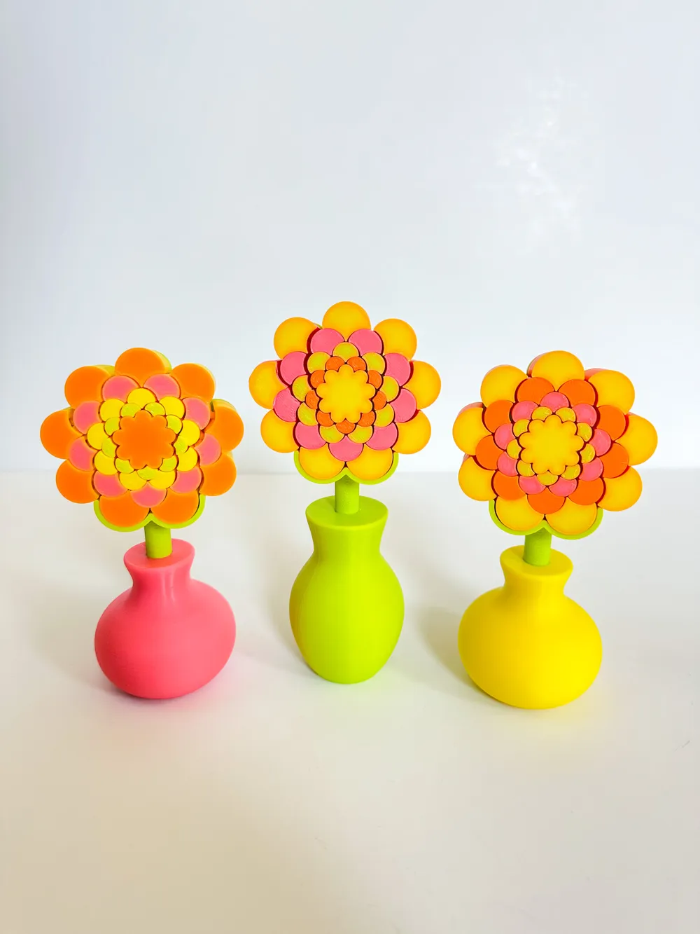 Pixel Flower Fidget with Stem & Vases (2 Styles) by 3DPmom MakerWorld ...