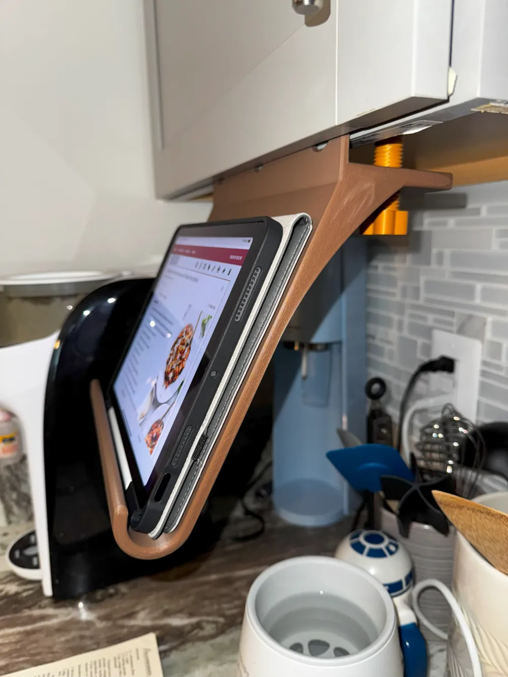 iPad Holder Kitchen Cabinet (Recipe Book Holder) by bj1sjr MakerWorld ...