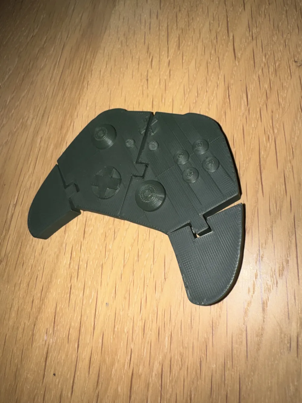 Xbox-Style Fidget Toy (Print-in-Place) - Free 3D Print Model - MakerWorld