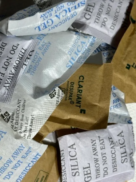 The Splat* (a cage to hold silica gel bags in a spool's hub) by Tawpie ...