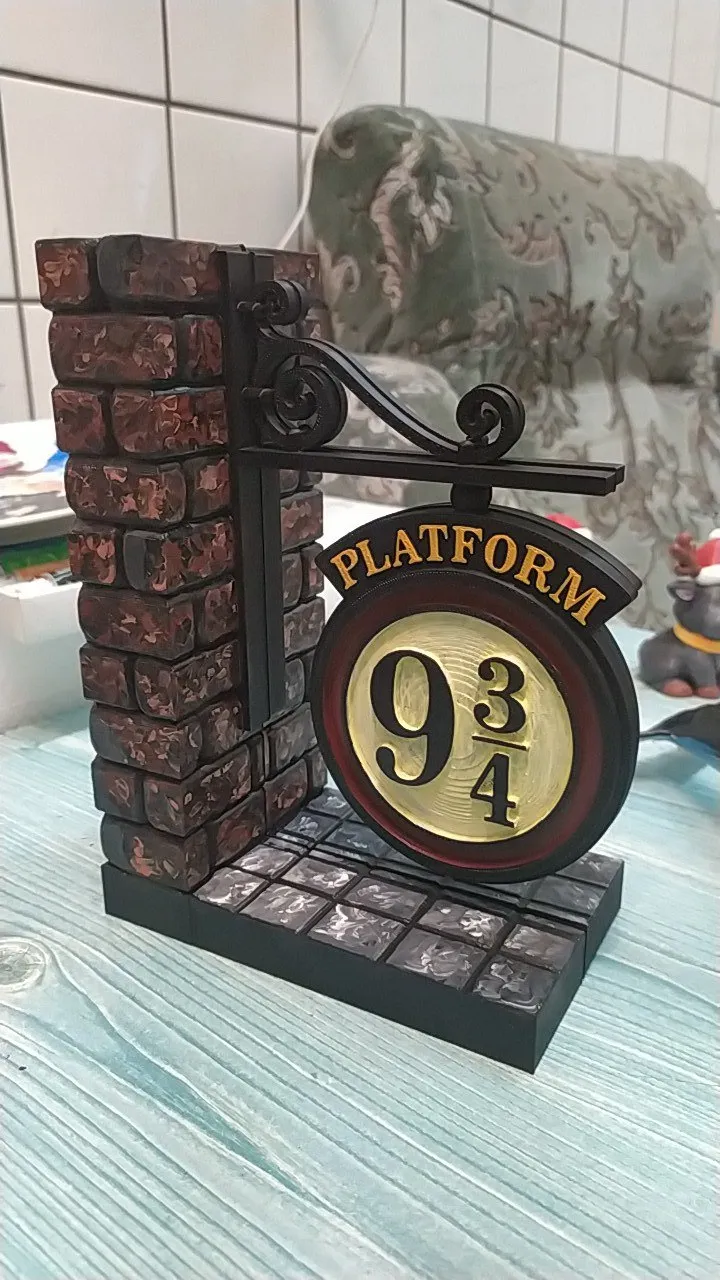 Platform 9 3/4 - New color - Free 3D Print Model - MakerWorld