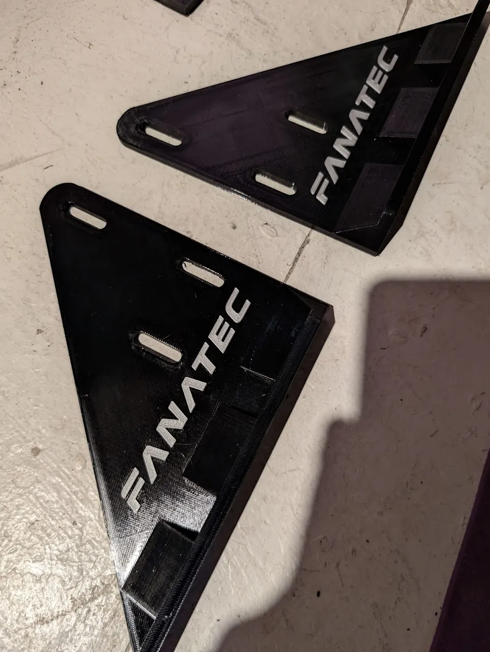 Fanatec DD(+) Side-Mount Brackets with Logo by therealirishmike ...