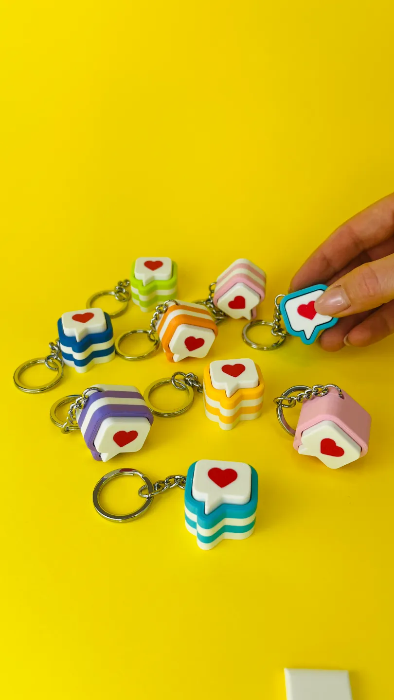 Love Message, Clicker Keychain Toy, San Valentine by Valeria Momo ...