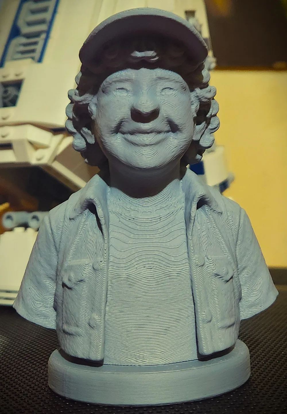 Dustin – Stranger Things Paintable Bust - Free 3D Print Model - MakerWorld