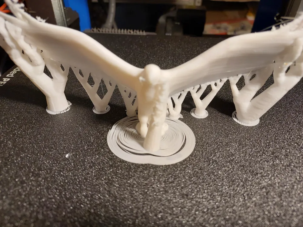 flying eagle by Aemmaker - MakerWorld